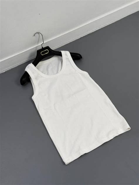 خرید تیشرت مردانه در انواع و طرح های مختلف با کیفیت عالی