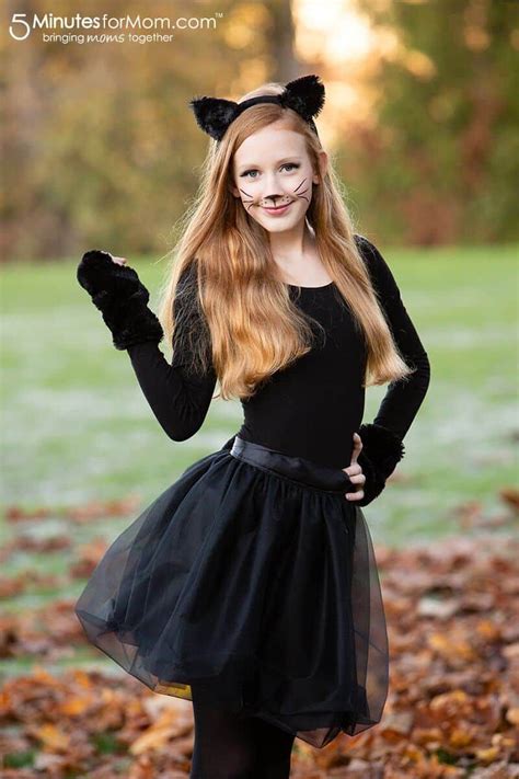 Easy Cat Costume How To Make A Gorgeous Plush Black Cat Costume