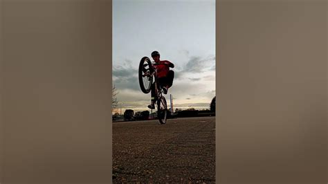 езда на заднем колесе Youtube