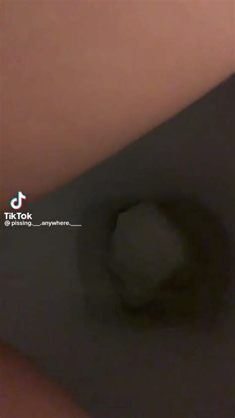 Tik Tok Pee Video 32