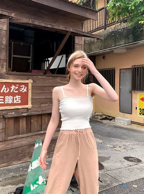 ulzzang girl에 있는 핀 소녀 모델 여자 패션 인도 패션