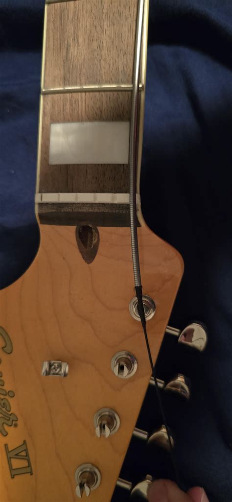 are these strings too long bass vi r bassguitar