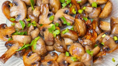 Как правильно жарить шампиньоны Сколько нужно жарить грибы Очень вкусные жаренные грибы