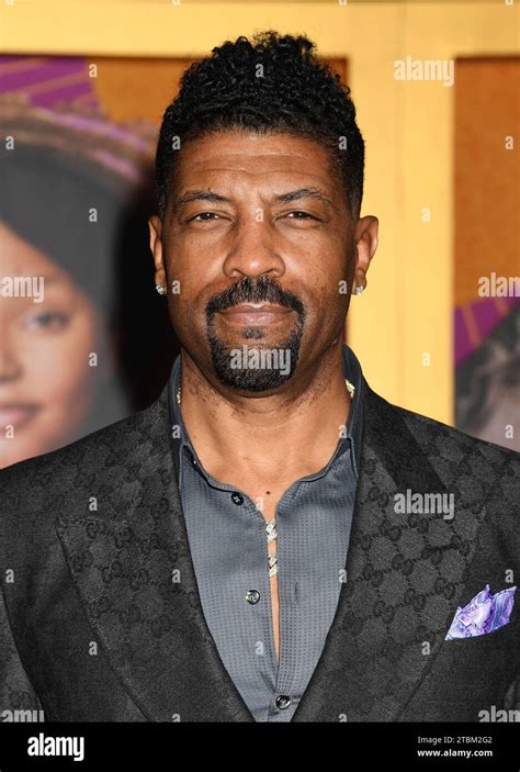 Los Angeles California December 06 Deon Cole Attends The World Premiere Of Warner Bros