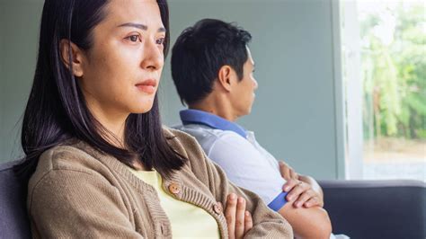 11 Sad Signs Youre Giving Way More Than Youre Getting In Return Yourtango