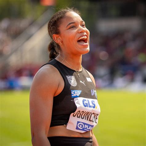 Yemisi Ogunleye 2025 Nfl Rubie Clarinda