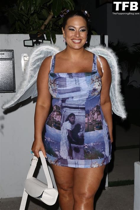 Ashley Graham Sexy Photos Sexy E Girls