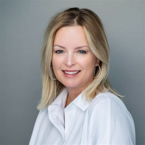 Dr Kellye Schab Books Biography Latest Update