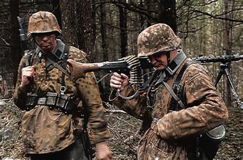 Waffen Ss Bývala Ochranka Poté Nejděsivější Bojová Síla 2 Světové Války