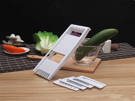 1pc 4 In 1 Multifunction Plastic Vegetable Grater Grandado