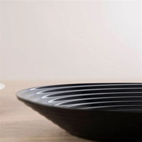 Plato Hondo Harena Negro L7610 Luminarc — Champagne Home And Deco