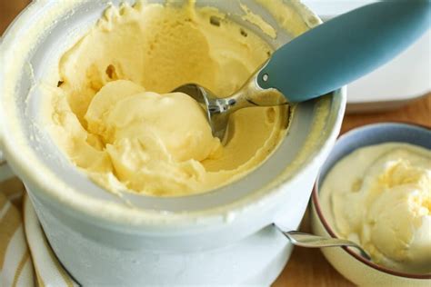 Homemade Cream Cheese Recipe Simple And Delicious The Everyday Farmhouse