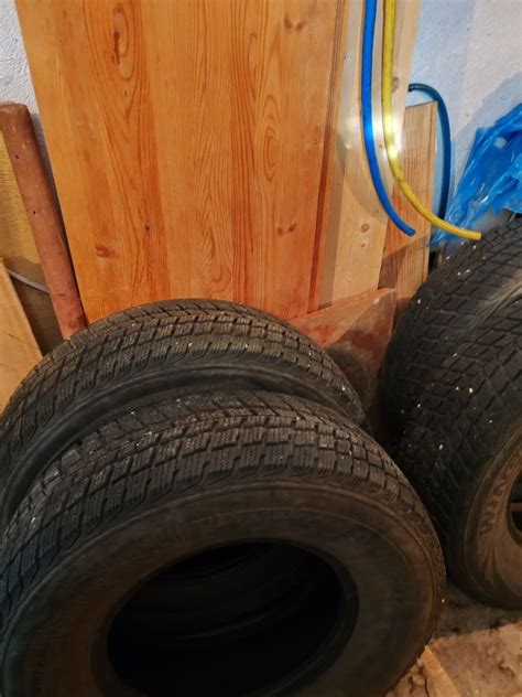 Зимни гуми 235 75 15 гр. Стара Загора Железник - изток • OLX.bg