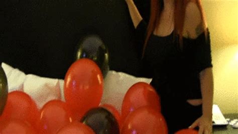 New York Mistress Miss Betty Pickle Balloon Fetish Balloon Popping