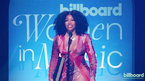 Sza Accepts The Award For Woman Of The Year