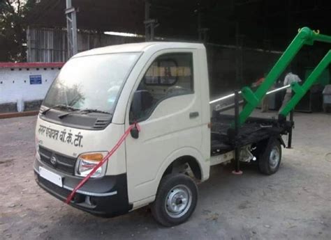 Ms Skip Loader Loader Bucket Capacity 2 6 Cum At ₹ 220000 In