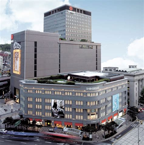 신세계백화점에 폭발물 설치 게시글에 경찰특공대 긴급 수색