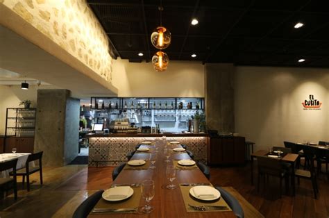 광화문 속 작은 스페인 엘 꾸비또 식신