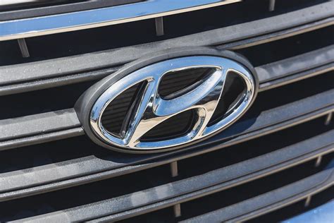 Sold 2019 Hyundai Iload In White Used Van Stock 2106613