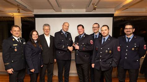 Die Freiwillige Feuerwehr Berg Hat Einen Neuen Kommandanten Der
