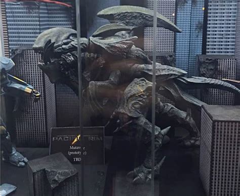 Pacific Rim Kaiju Mutavore