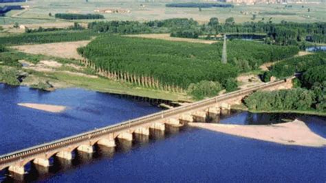 Minaccia Di Gettarsi Dal Ponte A Valenza Salvato Dai Carabinieri La