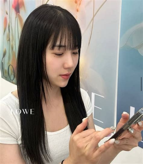 성수미용실 로위 성수점 연희 실장 레이어드펌 헤어컨설팅 볼륨매직 연희실장의 인기 퍼스널컬러 체스너츠브라운 너무