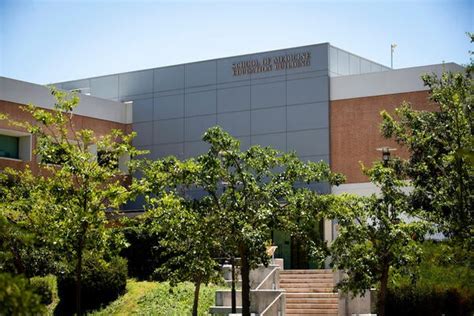School Of Medicine Education Building I Inside Ucr Uc Riverside