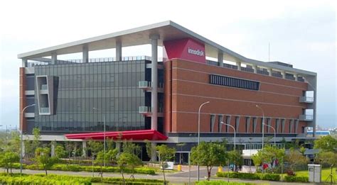 Innodisk Lança Módulos Ddr5 Cudimm E Csodimm Com 64gb Para Servidores Adrenaline