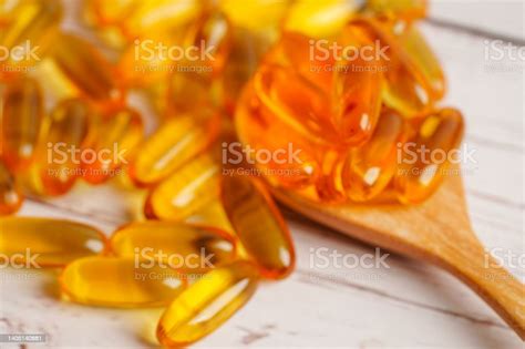 자동차 및 산업용 리튬 기계 윤활에 그리스를 바르십시오 0명에 대한 스톡 사진 및 기타 이미지 0명 강철 공 스포츠 장비 Istock