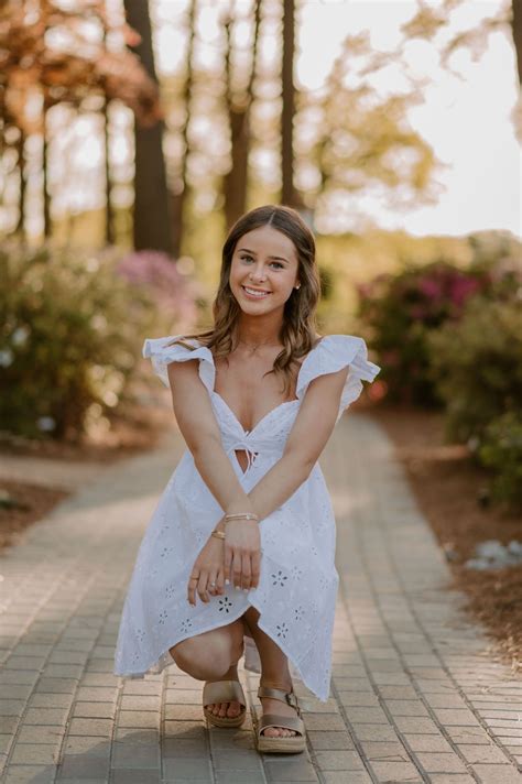 Botanical Gardens Spring Senior Portraits Blythe Photo Intimate