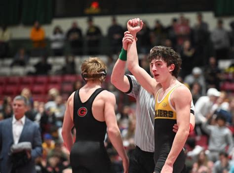 South Carroll Wrestlings Michael Pizzuto A 2 Time Undefeated State Champ Commits To Maryland
