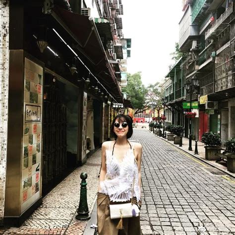 王全安93年小女友吊帶裝性感 清純嫩出水 每日頭條