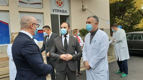 Игор Симић Радојевић је заједно са својим сарадницима разговарао са лекарима и медицинским