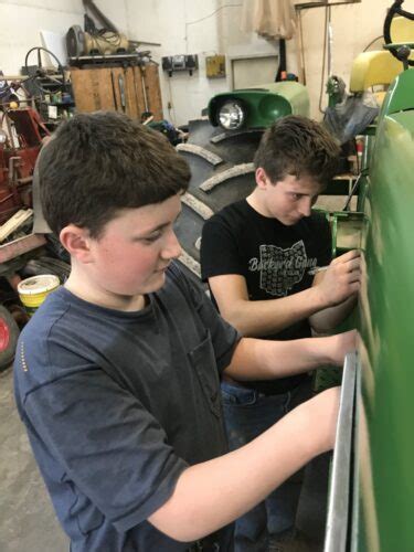 Tractor Troubleshooting News Sports Jobs Marietta Times