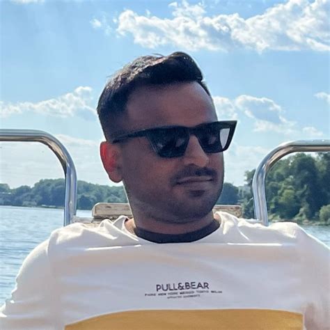 Subhash Jha Frontend Developer Finconomy Ag Xing