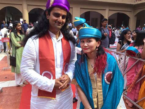 Дуучин Н Сүндэръяа Иогийн мастер цол авсан анхны Монгол хүн болжээ