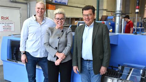 Klampfer Leute 1280p Graphische Revue