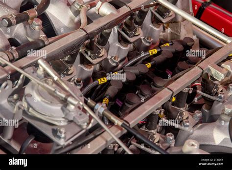 973 Jaguar E Type Series 3 V12 Classic British Sports Car In Red And