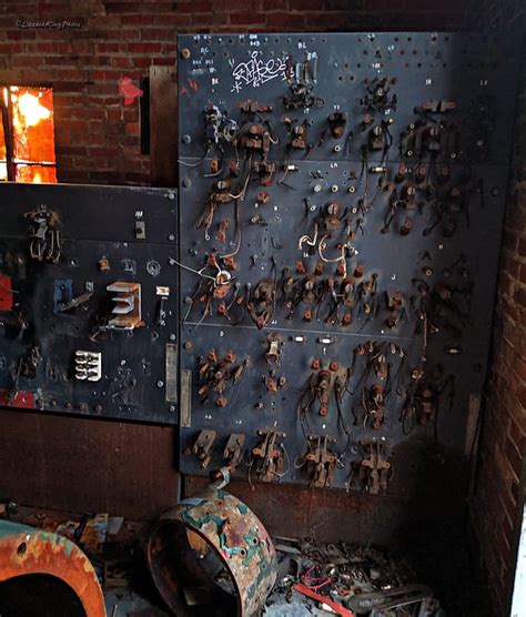 Crowell Collier R Urbanexploration