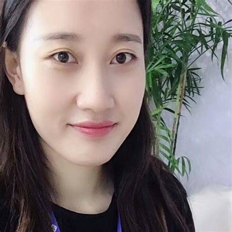 Zhang Xiao Zhang Xiao Updated Her Profile Picture