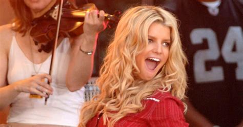 Jessica Simpson Would Love To Do A Super Bowl Halftime Show