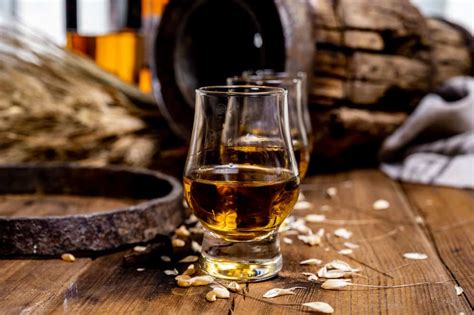 What Is A Whiskey Neat The Ultimate Guide Dinewithdrinks