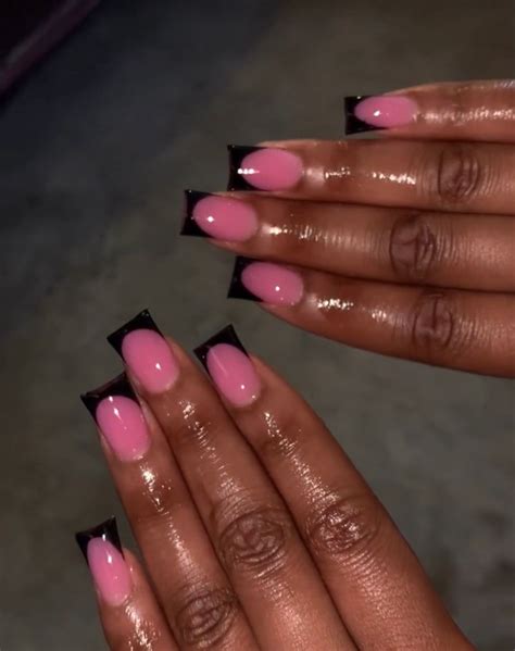 Black And Pink Simple Nails