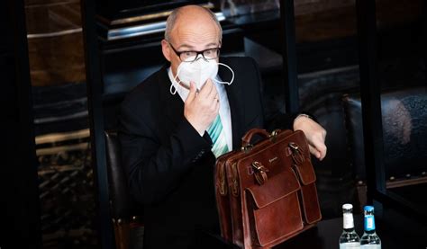 Kommentar Testpflicht An Schulen Entweder Für Alle Oder Keinen Mopo