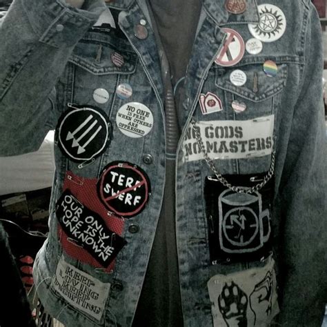 Pin By Samsung On ᴏᴄ · ᴄᴀsᴘᴇʀ Punk Outfits Punk Jackets Punk Fashion