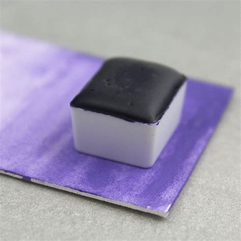 Violeta Ultramar Medio Pan Piedras Y Agua