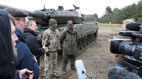 Танки Leopard 2 з Німеччини вже надійшли до України медіа