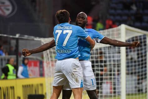 რა ჯანდაბად გვინდა ოსი ეს დუეტი მსოფლიოს ააზანზარებს” როგორ ეხმაურებიან “ნაპოლის” ქომაგები