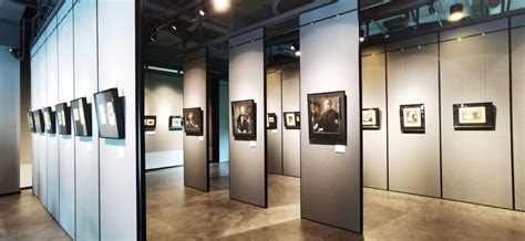 《百年中国照相馆人像收藏展》沪上开幕：展现摄影技术演进与社会人文变迁 影像中国网 中国摄影家协会主办